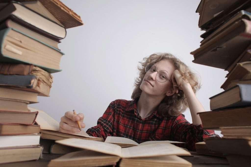 INTP vs INTJ: How To Tell Them Apart | Personality-Type.com